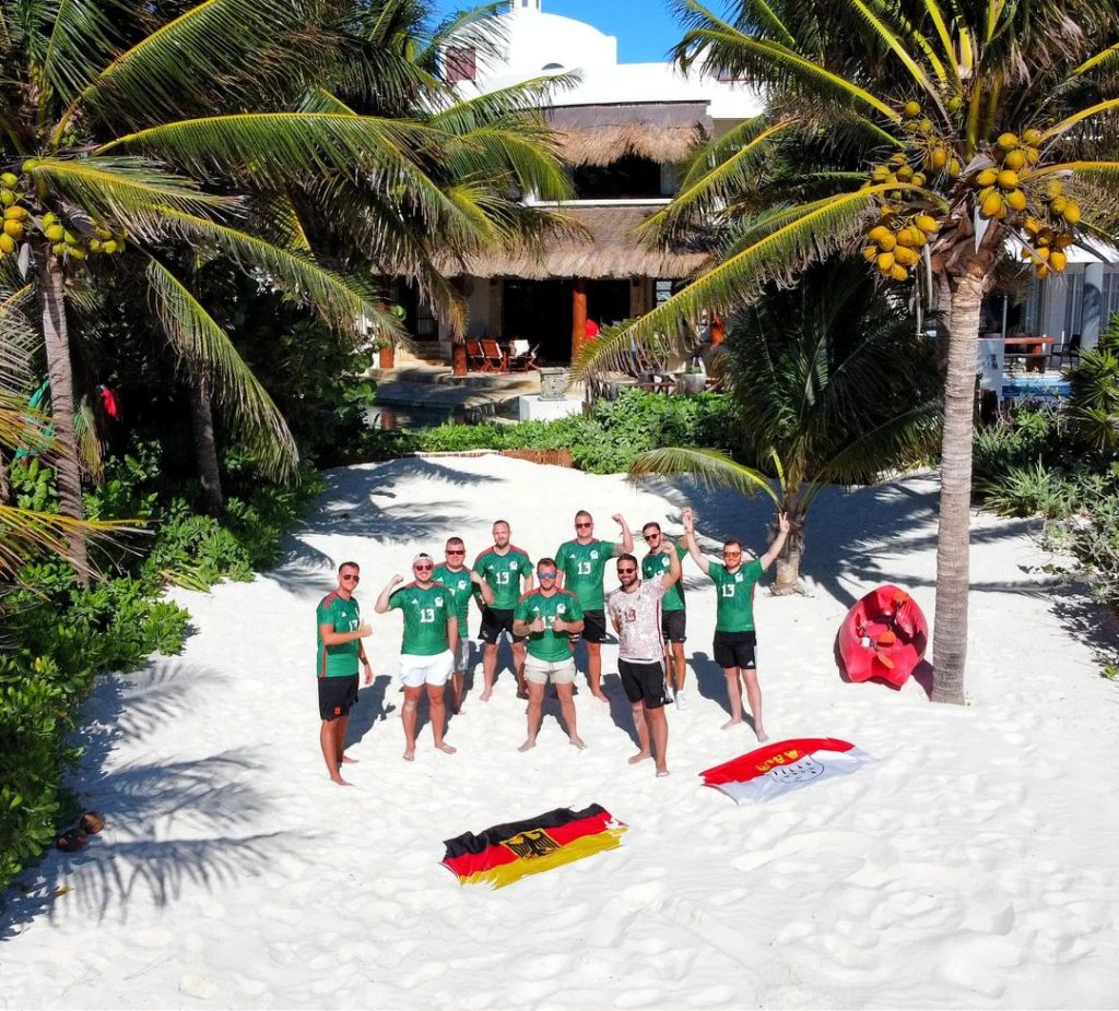 Spring breakers gather near Mexico border despite warning on crime ...