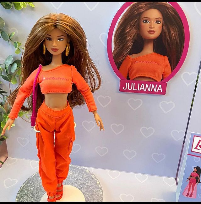 Latina Dolls Enter the "Barbie" Mania - Parriva