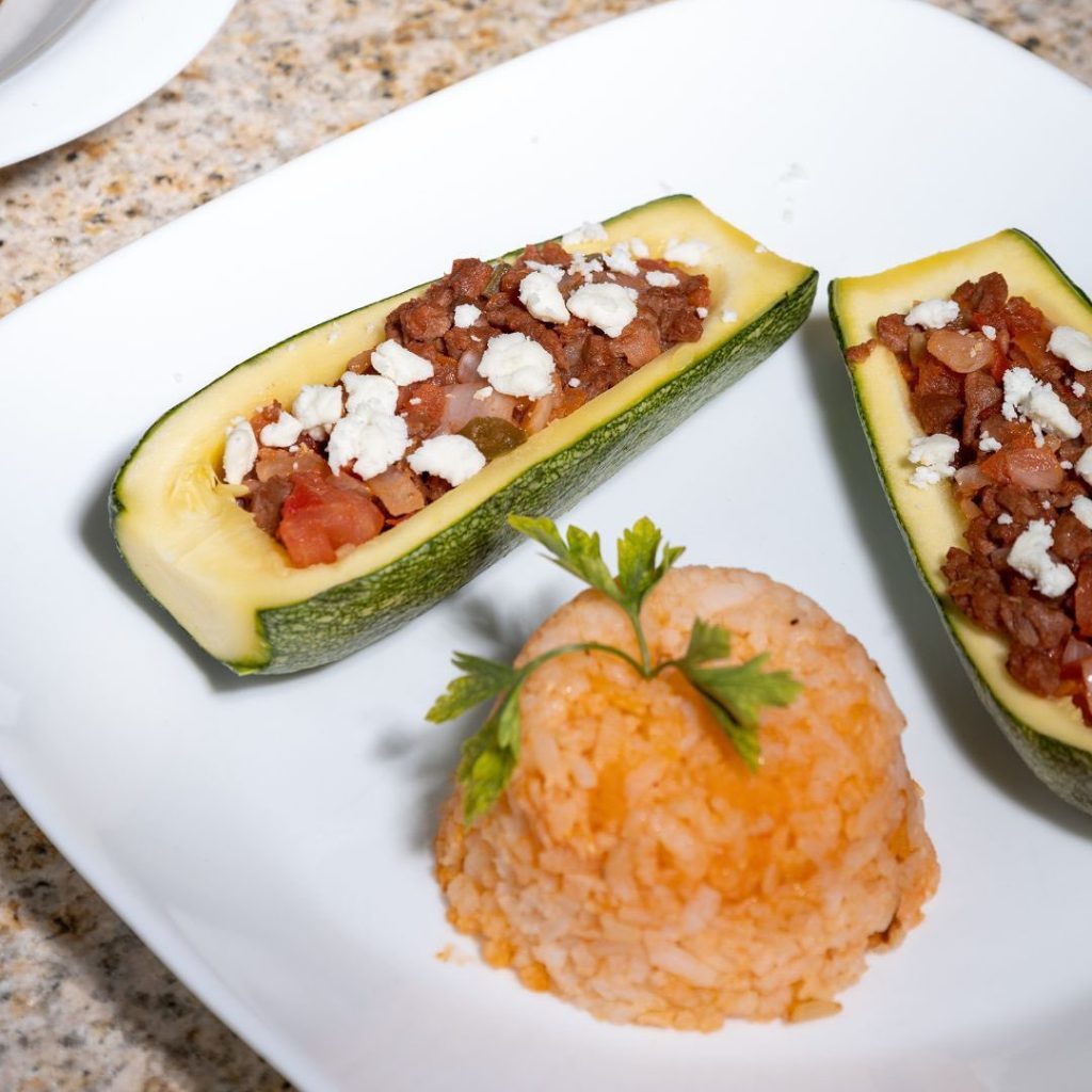 Taylor Swift Serves Vegan Steak Tacos on All 4 Mexico City Concert ...