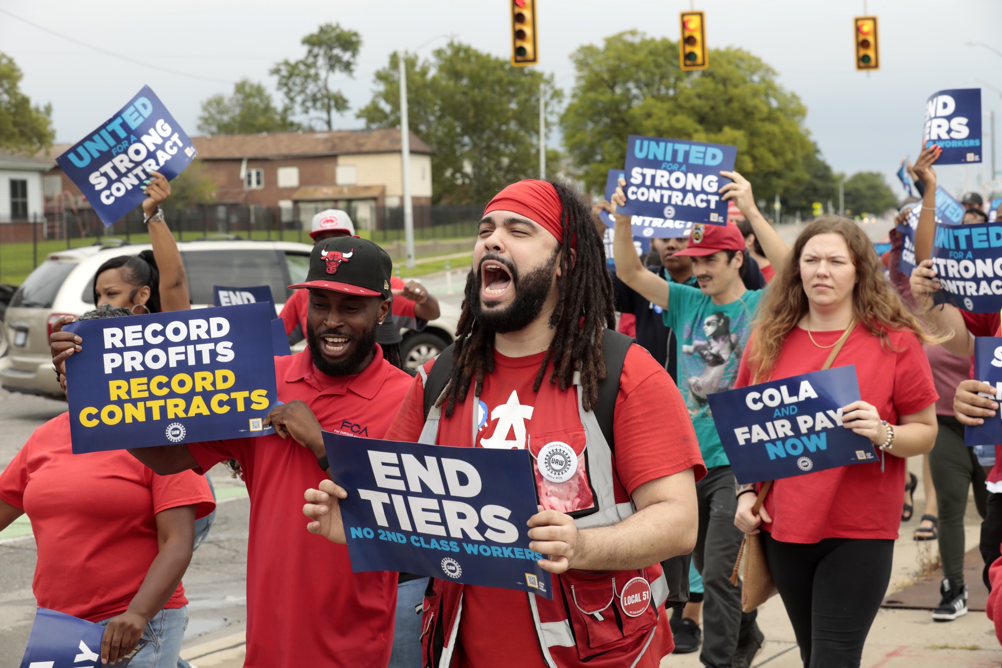 Auto Workers' Union In Ongoing Talks With Ford, GM, And Stellantis Amid ...