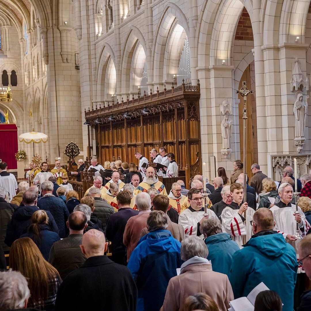 Why Some Americans Prefer To Go To Religious Services In Person - Parriva
