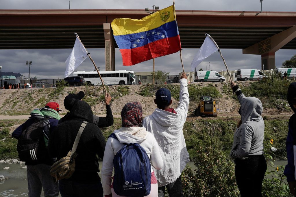 Will Work Authorization Draw More Venezuelan Migrants To The U.S ...