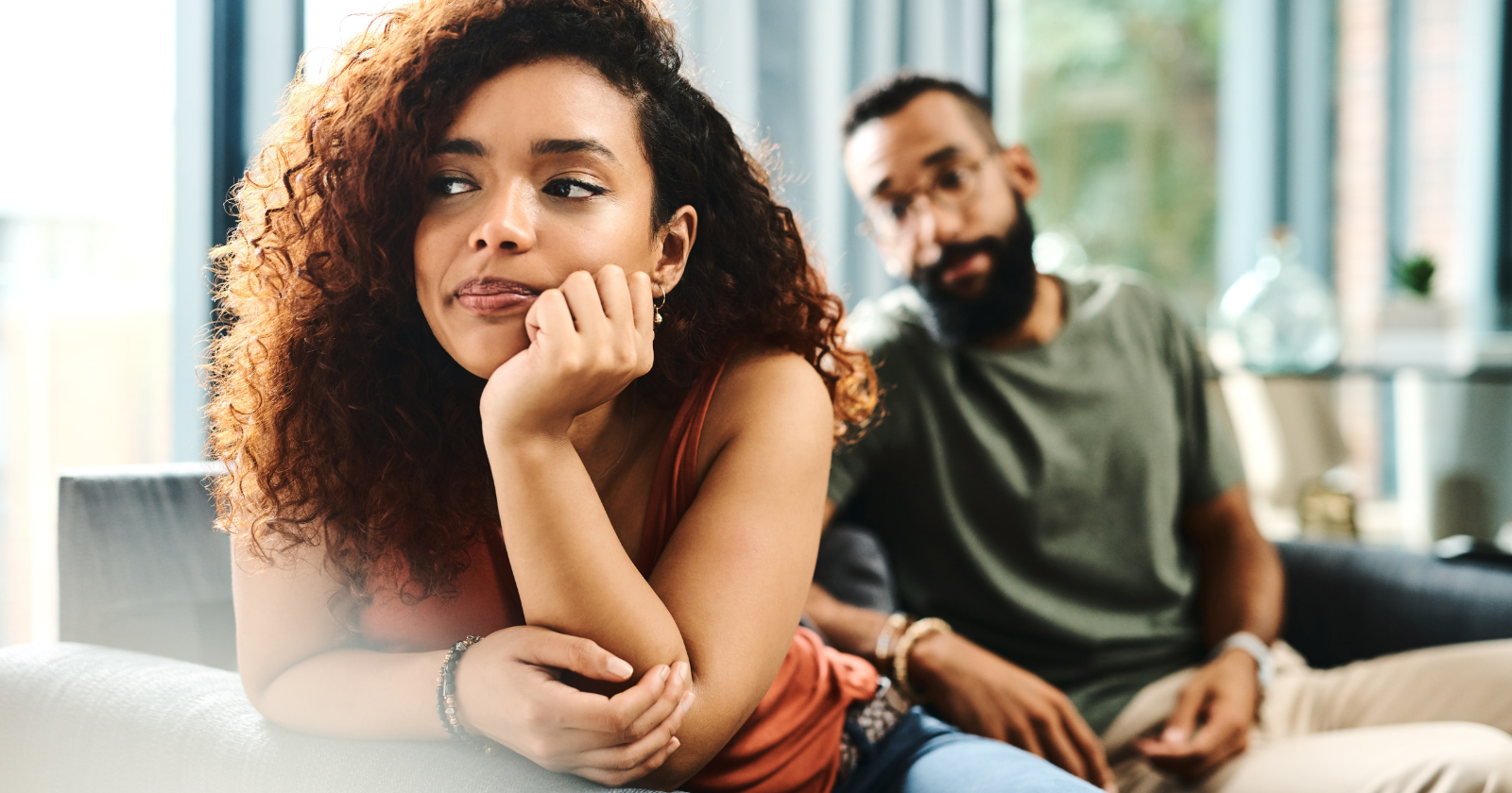 The Silent Signs Of Relationship Dissatisfaction - Parriva