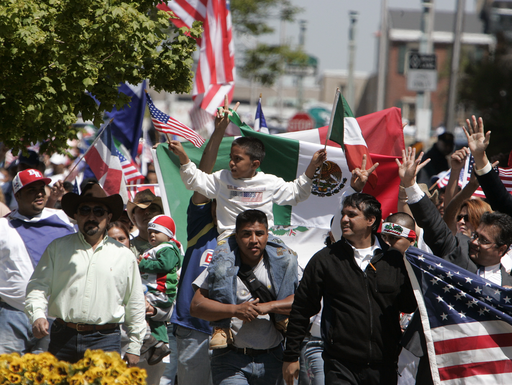 How Mexicans and Americans view each other and their governments ...