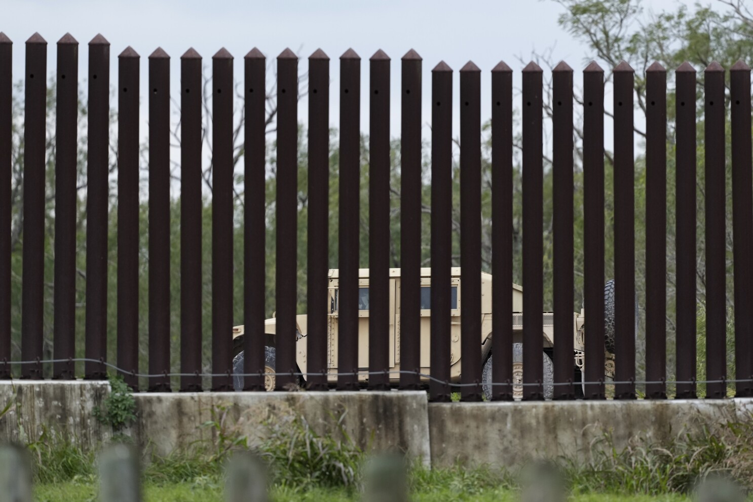 Trump Immigration Executive Orders 2025: Border Security Focus