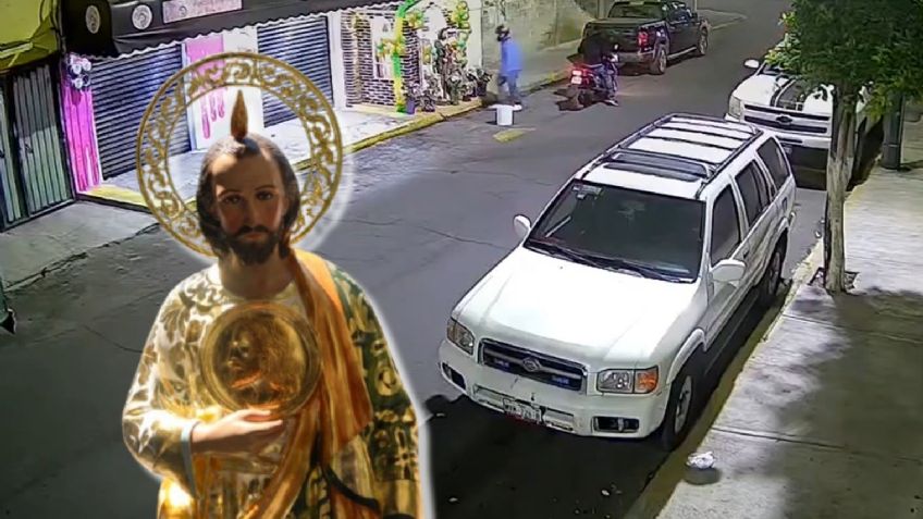 During The Festivities, Thieves On A Motorcycle Steal A Statue Of San ...