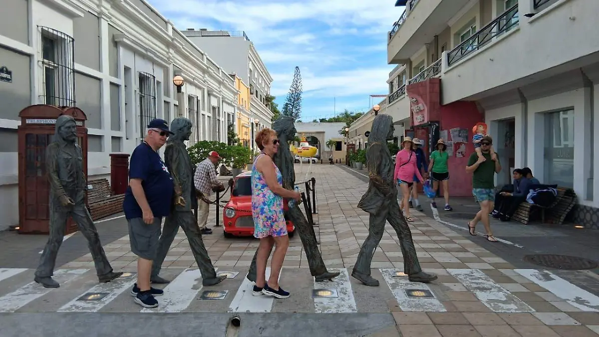 American Retirees Flock To Mexico For Affordable Living - Parriva