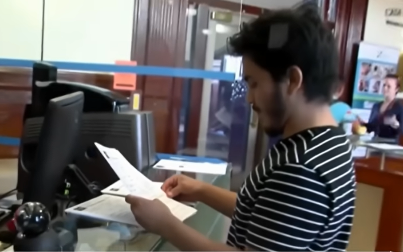 Trump Green Card Rule Forces Many Visa Holders To Apply From Abroad ...